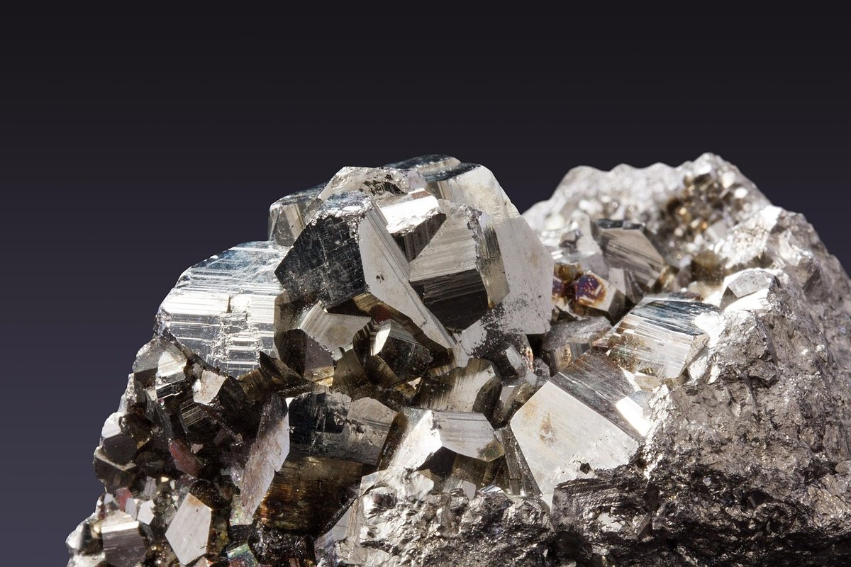 Identify Minerals by Cleavage Patterns and Characteristics - Watch and ...